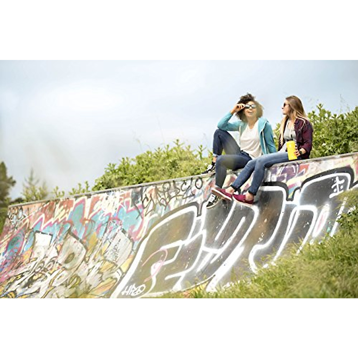 Hydro Flask Vacuum Insulated Stainless Steel Water Bottle Wide Mouth with Straw Lid (Black, 32-Ounce)