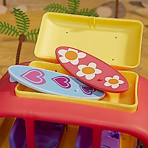 Peppa Pig Peppa Visits Australia Campervan Vehicle Preschool Toy with Rolling Wheels; Includes 8 Figures, 4 Accessories, for Ages 3 and Up (Amazon Exclusive)