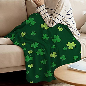 DoremiHome St. Patrick's Day Throw Blanket 40x50 inches Soft Cozy Plush Bed Blanket Fuzzy Throw for Sofa Couch, Lap TV Blanket Comfort Caring Gift - Green Lucky Shamrocks Irish Clover