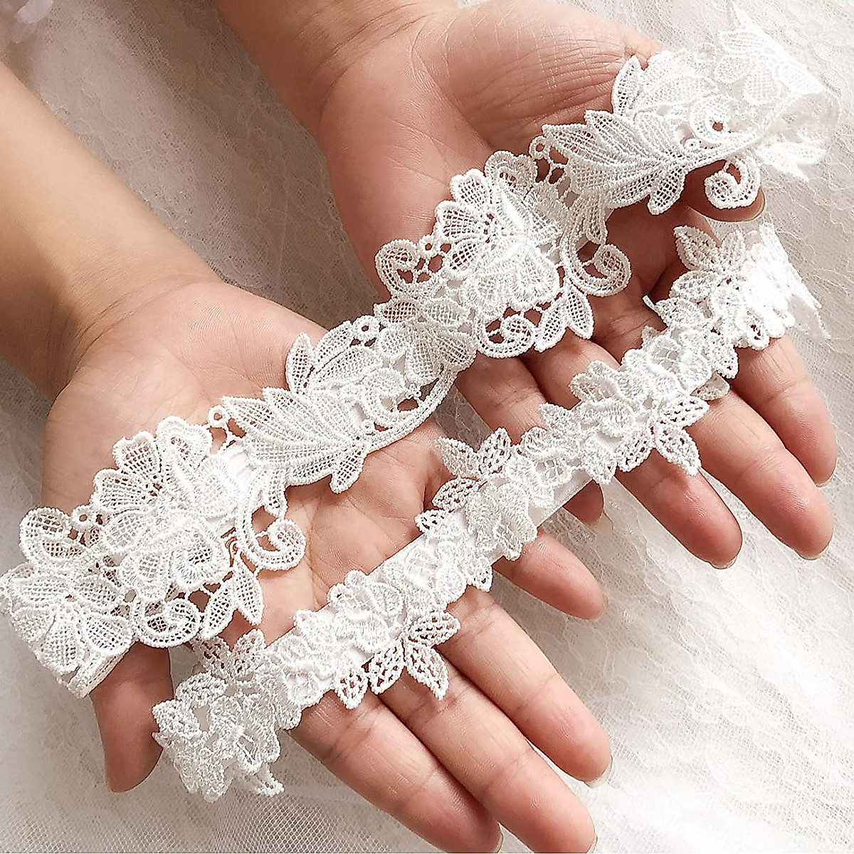 CICITOYWO Wedding Garters for Bride, 2 Pieces Lace Bridal Garter Set, Women's White Garter Belt Wedding Bridal Garter Prom Garter Bridal Accessories Lingerie Leg Garter Belts (White/Lace)