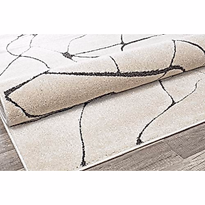 CosmoLiving by Cosmopolitan Area Rug, 5'0"x7'6", Marble