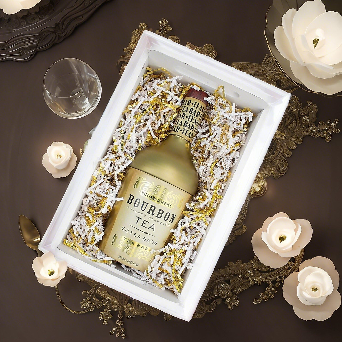 Crinkle Cut Paper Shred Filler (1/2 LB) for Valentine's Day Gifts Craft DIY's Packaging, White & Gold Shredded paper for Gift Box, Wrapping & Basket Filling for Christmas, Halloween & Wedding Decorations (White & Gold）