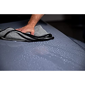 303 (30265 Slick Shine Ceramic Detailer - SiO2 and Carnauba Infused Ceramic Coating - Premium Ceramic Detailing Spray - Increases Shine and Gloss - Works on Paint, Glass, and Wheels - 16Oz