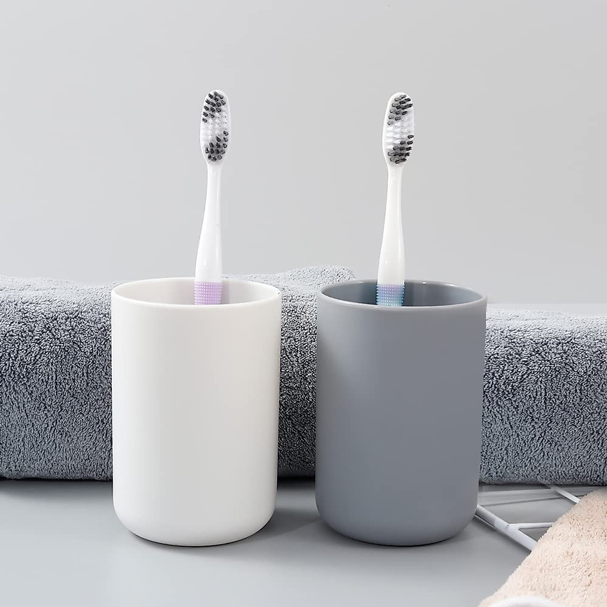 Vitbunana Simple Couple Toothbrush Cups 2Pcs,Plastic Bathroom Cup,10.14oz Toothbrush Cup,Toothbrush Holder (White&Grey)