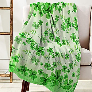 Comfy Plush Fleece Throw Blanket 40x50 inch St. Patrick's Day Soft Coach Blanket Lightweight Stadium Blanket Shamrocks Clover Green Leaves Watercolor Painting