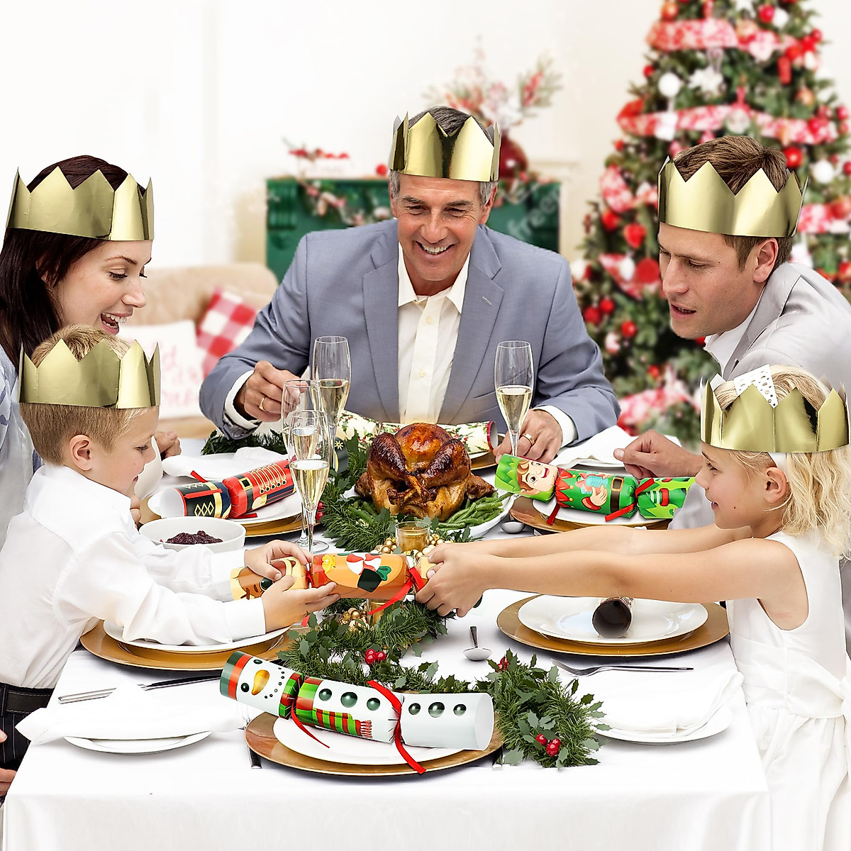 D-FantiX 8Pcs Christmas Non-Snap Party Table Favors with Party Hats Joke Little Gifts for Kids Adults, 8 Christmas Character Design, Xmas Seasonal Holiday Dinner Traditions Supplies