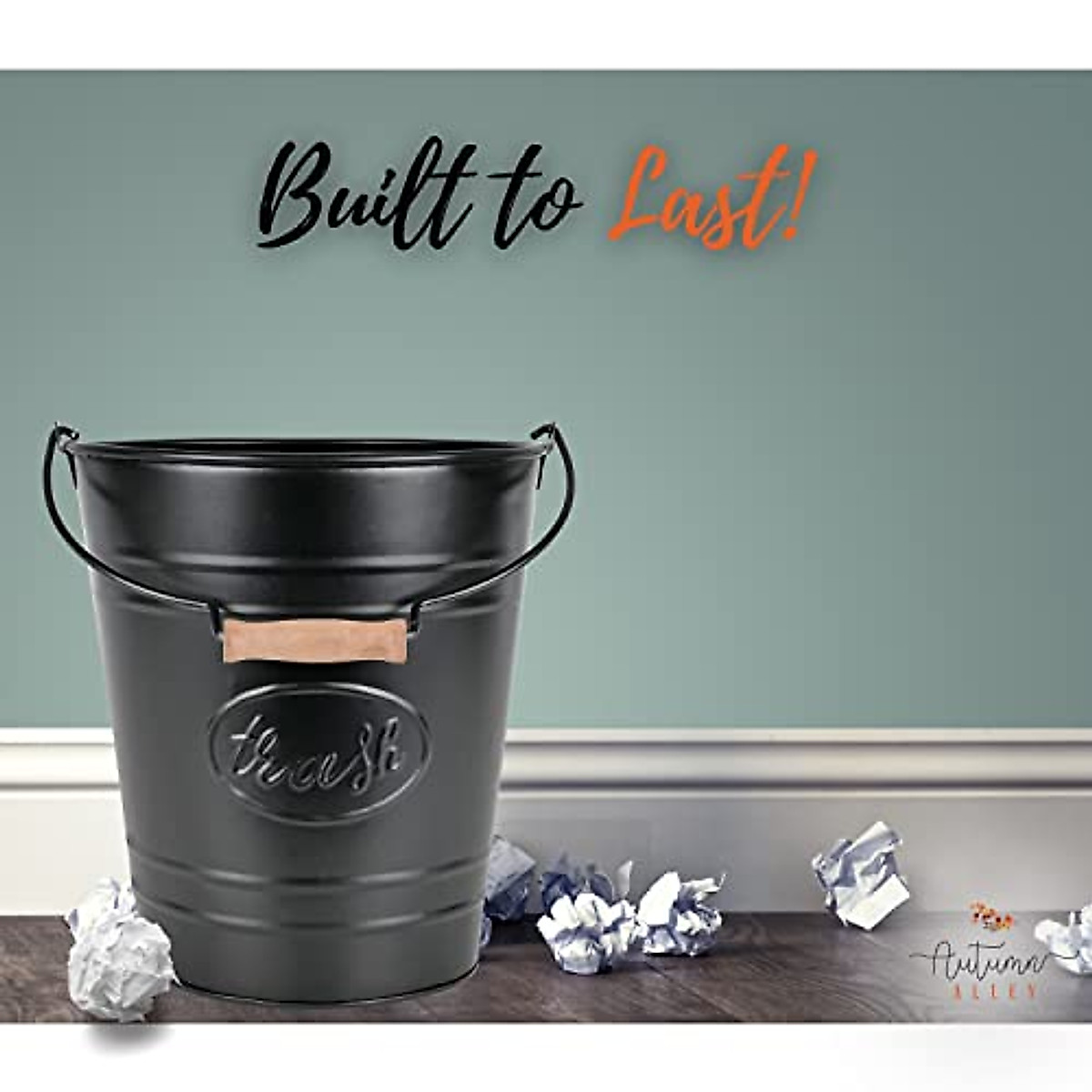 Autumn Alley Farmhouse Bathroom Trash Can - Rustic Black Trash Can Bucket with Wooden Handle for Rustic Bathroom, Farmhouse Kitchen, Country Home Décor, 7 Liters, Matte Black
