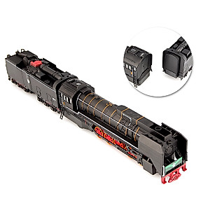 DS. DISTINCTIVE STYLE 1:87 Alloy Steam Locomotive Traction Engine Trains Toy Model with Music Light (Black)