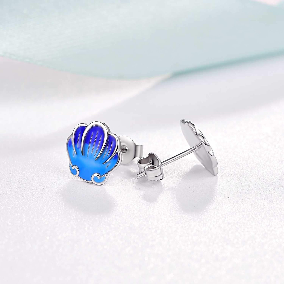 KINGWHYTE Sea Shell Stud Earrings S925 Sterling Silver Gradient Mini Beach Animal Seashell Scallop Jewelry for Women