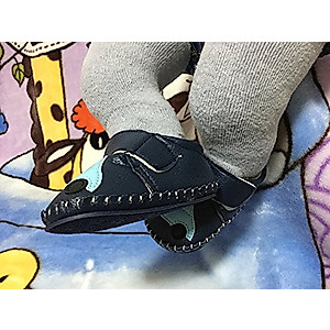 Lidiano Baby Non Slip Rubber Sole Cartoon First Walking Slippers Crib Shoes Newborn Infant Toddler Training Shoes (12-18 Months, Blue Car)