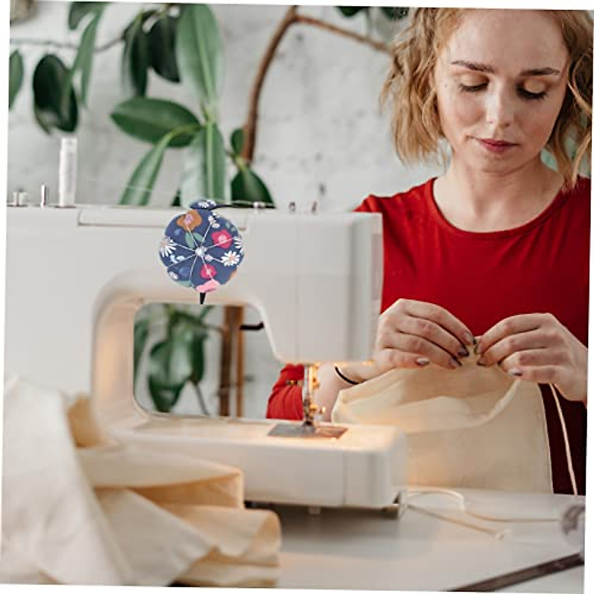 DOITOOL 3pcs Pumpkin Pin Pack Corsage Wristlet Band Sewing Machine Accessories Magnetic Pin Cushion Needlework Pin Cushions Needle Pin Collector Sewing Pin Pad Printed Pin Cushion Work