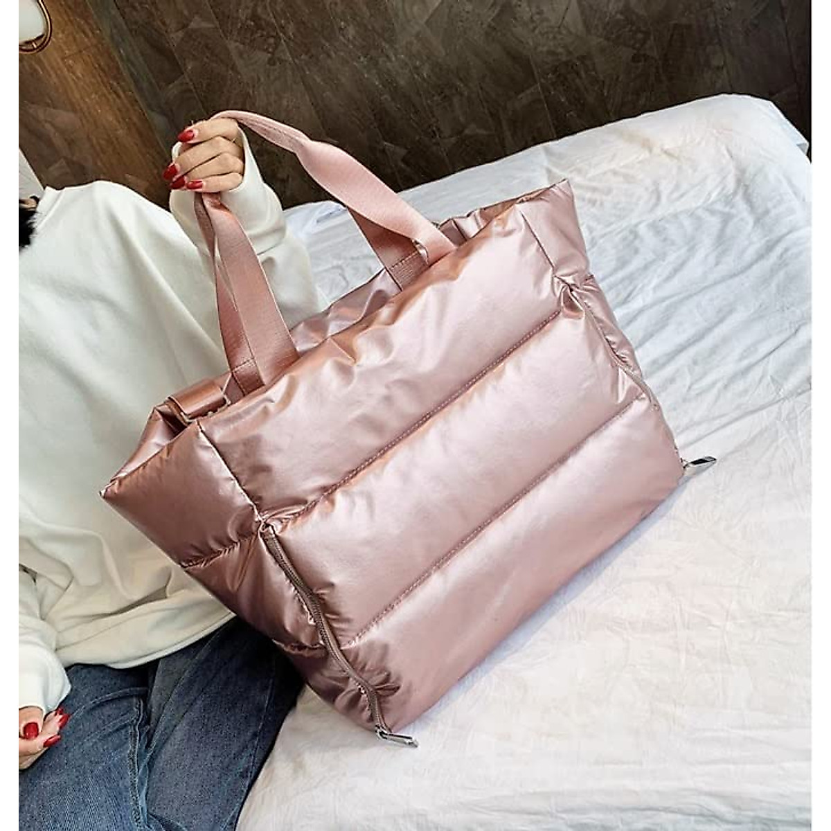 Large Puffer Tote Bag Women Handbags Winter Soft Puffer Shoulder Bag Portable Yoga Fitness Bag Travel Bag (Pink)