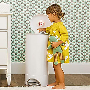 Munchkin Step Diaper Pail Powered by Arm & Hammer, #1 in Odor Control, Award-Winning, Includes 1 Refill Ring and 1 Snap, Seal & toss Bag