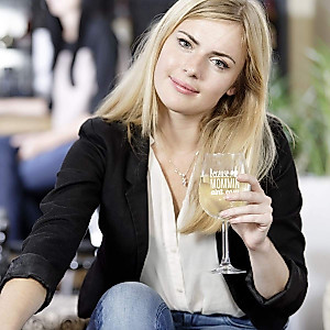 Mommin' Ain't Easy Funny Wine Glass Gifts for Women- Mommy Birthday or Mothers Gift Idea for Her, Best Friend- Unique Birthday Present for New Moms- Gift for Wife From Husband, Kids- Mom Wine Glass