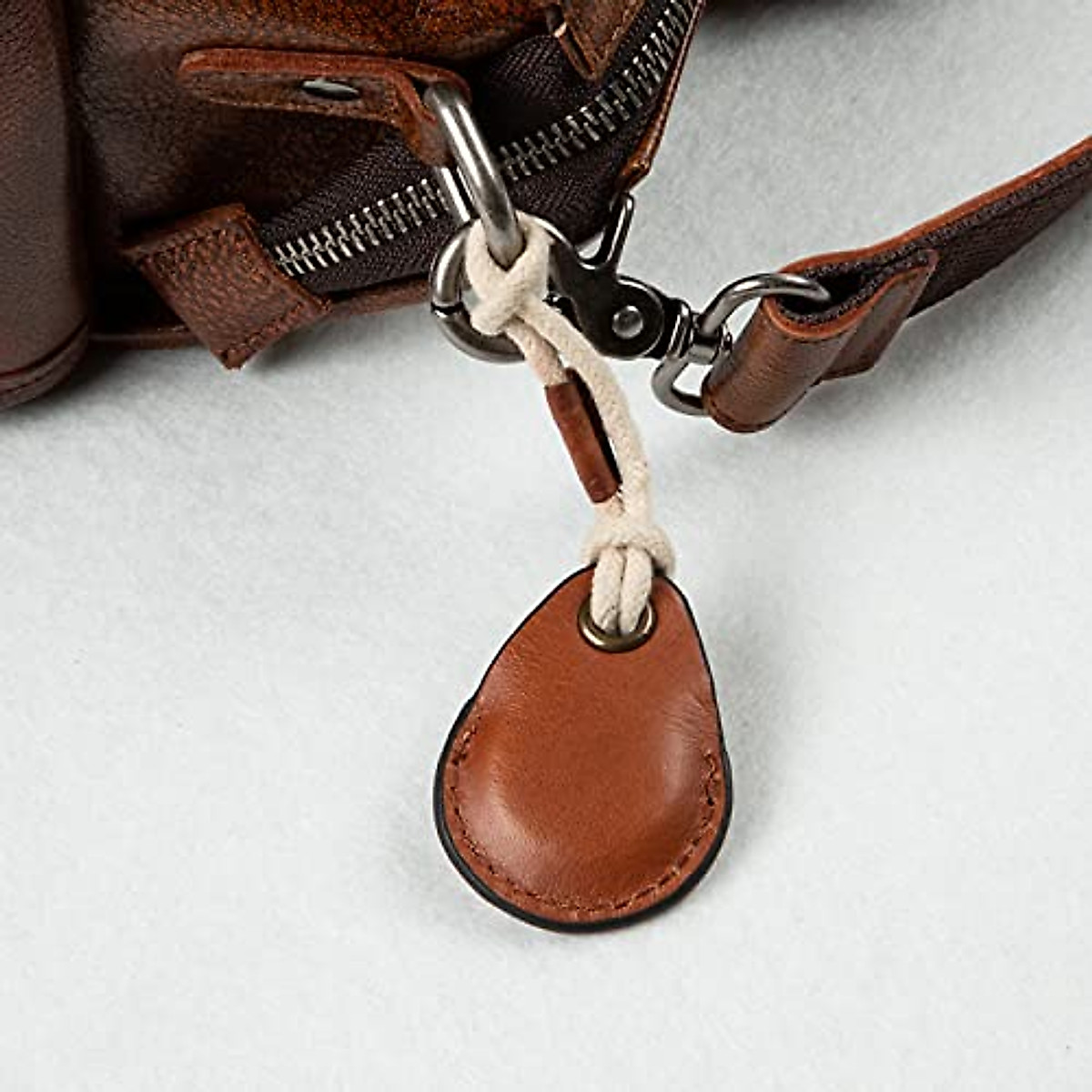 Leather Airtag Case, Airtag Case, Airtag Holder, Airtag Keychain, Keychain Airtag Holder, Pet Tracker Case, Item Tracker Holder, Airtag, Purse GPS Holder, Horse Loop Brown