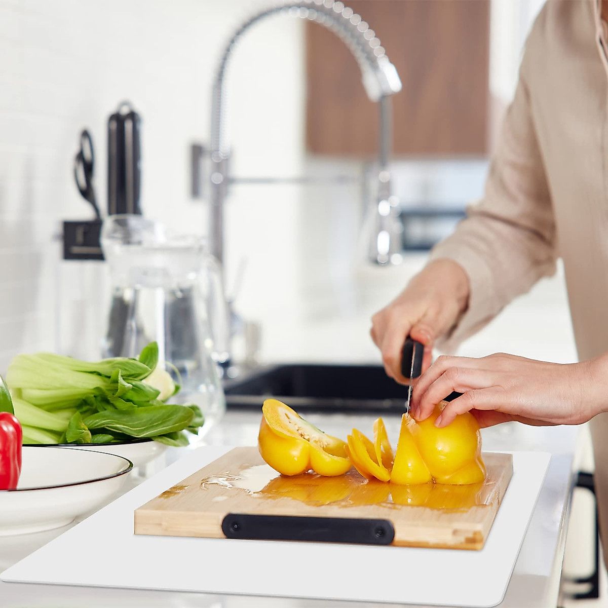 Silicone Mat for Kitchen Counter, Heat Resistant Nonskid Table Mat for Air Fryer to Site on, Countertop Protector, Thick 2MM, XL Large