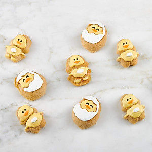 Trudeau Bakeware Cookie Pan Chicks, 9-Inch, Pink