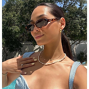 BRMHDY Retro Oval Sunglasses for Women 90s Vintage Womens Tiny Small Oval Glasses Fashion Black Cat Eye Shades (Leopard/G15)