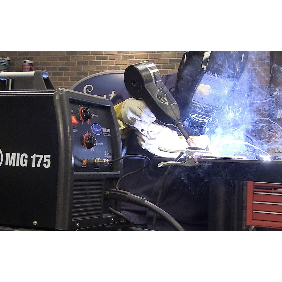 Eastwood Mig Spool Gun Metal Connector Push Pull Feeder Aluminum Welding Torch Gun 1 Lb Spool of .035 Wire