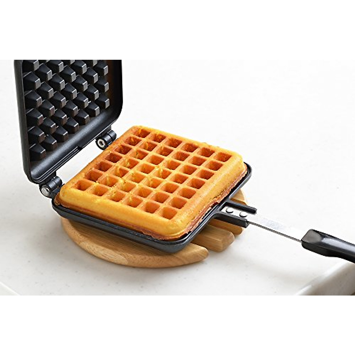 Yoshikawa SJ2275 Waffle Maker, Single, Fluorine Treatment, For Gas Stoves, Black, 13.6 x 5.6 x 1.3 inches (34.5 x 14.3 x 3.2 cm)