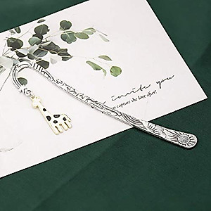 BUANA Animal Giraffe Bookmark Giraffe Page Marker for Reading Lovers Animal Lovers Writers Students Book Club Gifts Graduation Gifts (Animal Giraffe Bookmark)