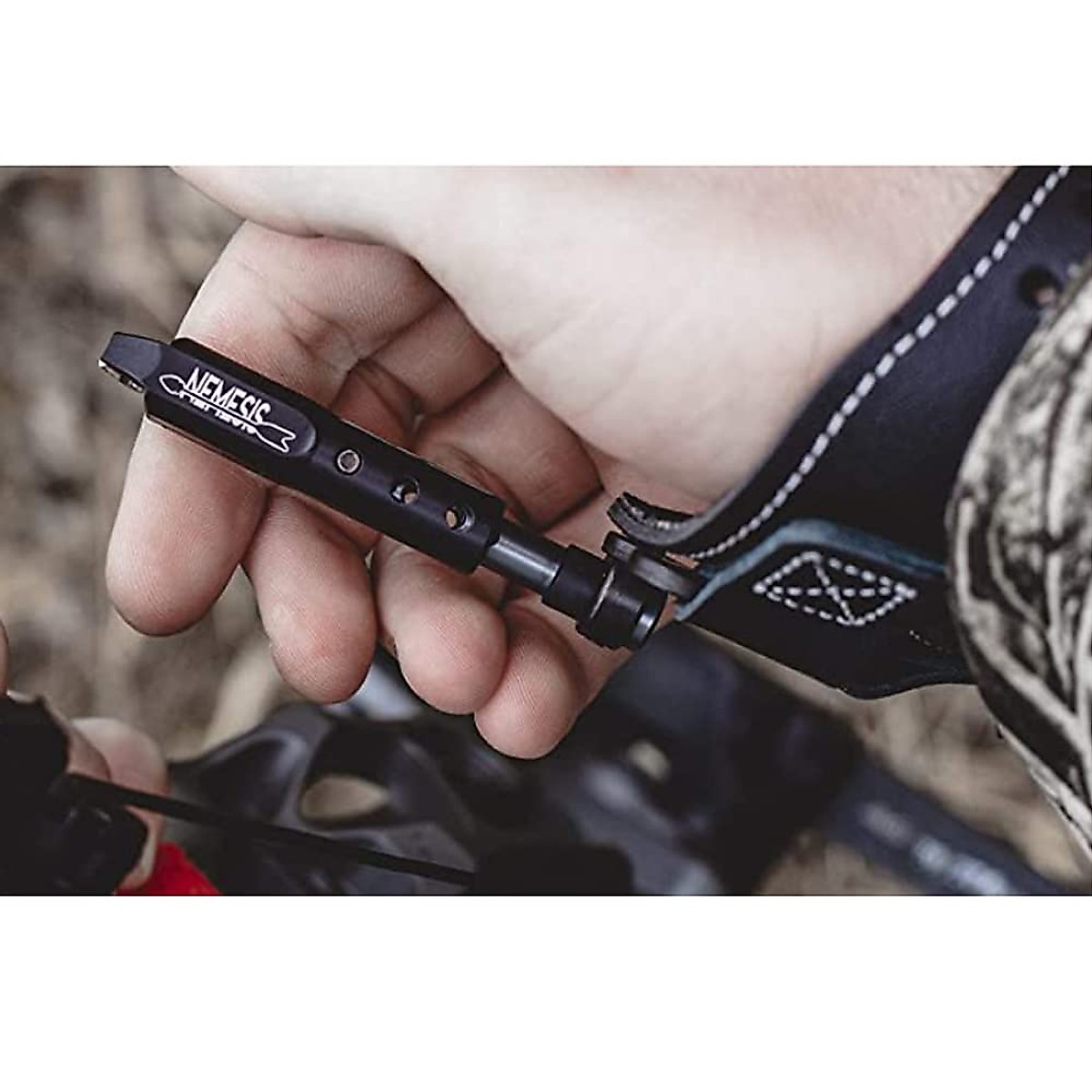 B3 Archery NEMESIS- SINGLE-CALIPER STYLE RELEASE with OUR EXCLUSIVE TRIGGER Grip BANDS - SWIVEL CONNECTOR - BLACK