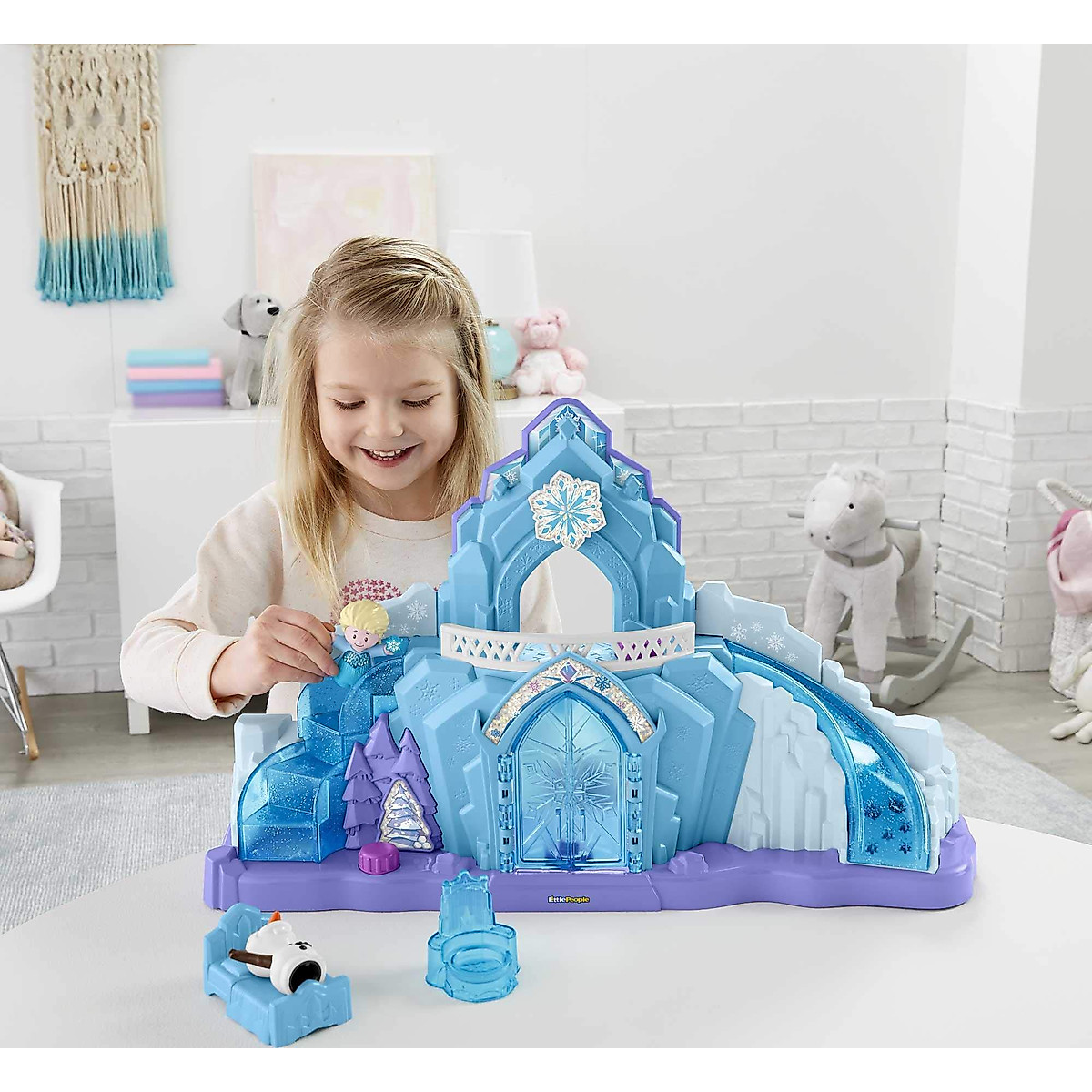 Disney Frozen Toys, Little People Playset with Lights and Music, Elsa and Olaf Figures, Elsa’s Ice Palace, Toddler and Preschool Toys