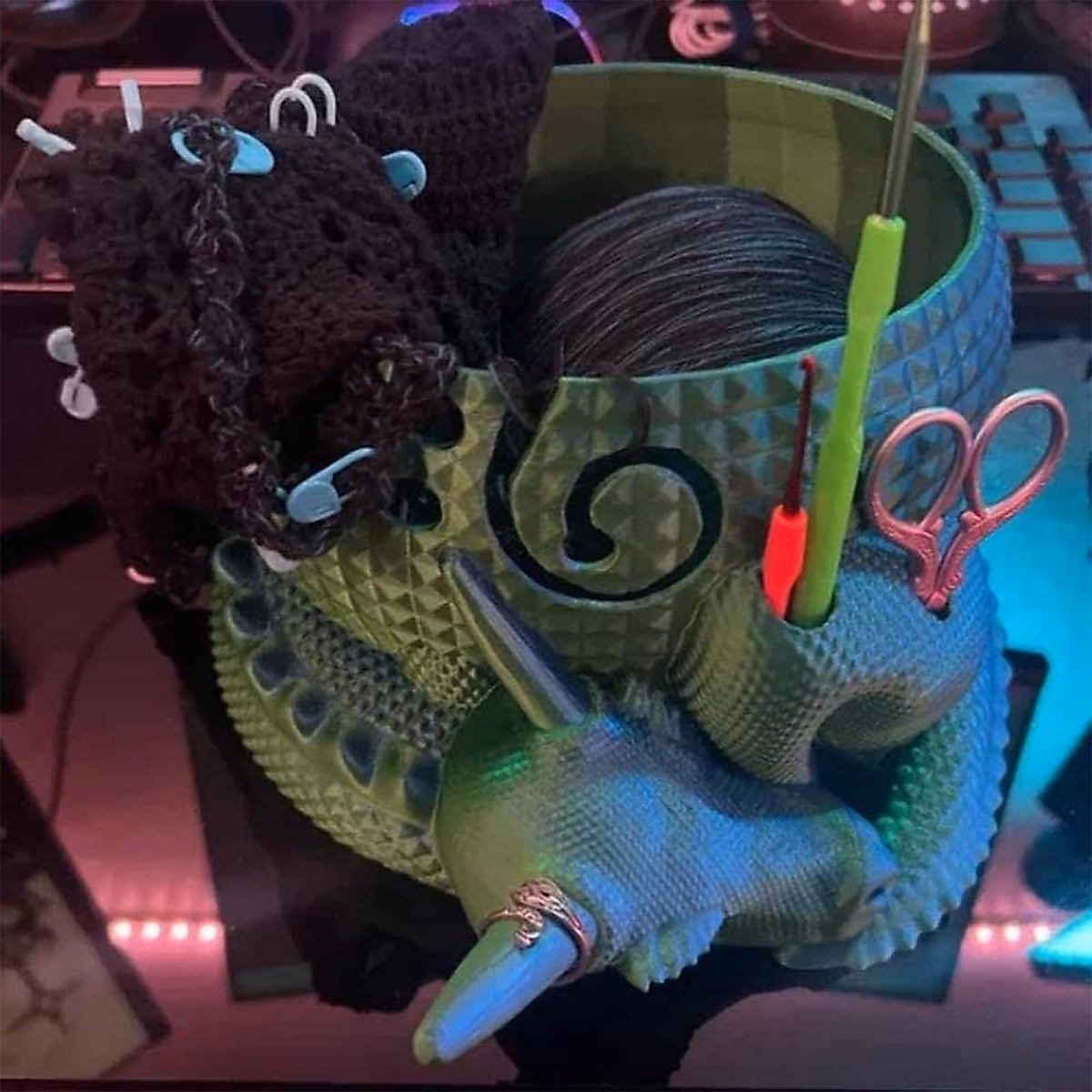 zaomengchang Large Fantasy Dragon and Egg Fantasy Bowl Knitting Or Crochet Bowl,Knitting Yarn Bowl with Holes Storage Crochet Hooks, Knitting Accessories Organizer Gifts (Purple)