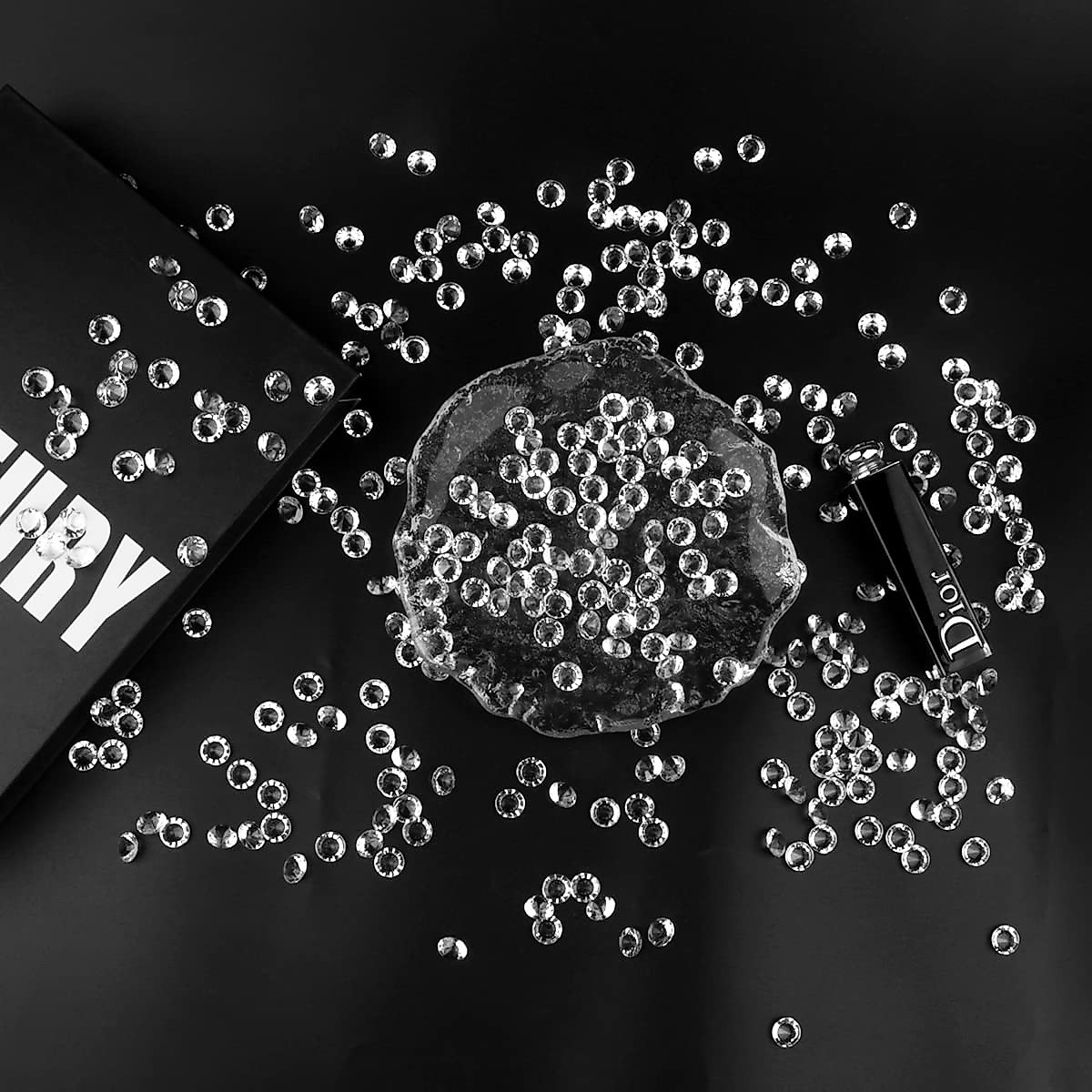 1100 Pieces Clear Wedding Table Scatter Confetti Crystals Acrylic Diamonds Rhinestones for Table Centerpiece Decorations Wedding Decorations Vase Beads Bridal Shower Decorations (10 MM)