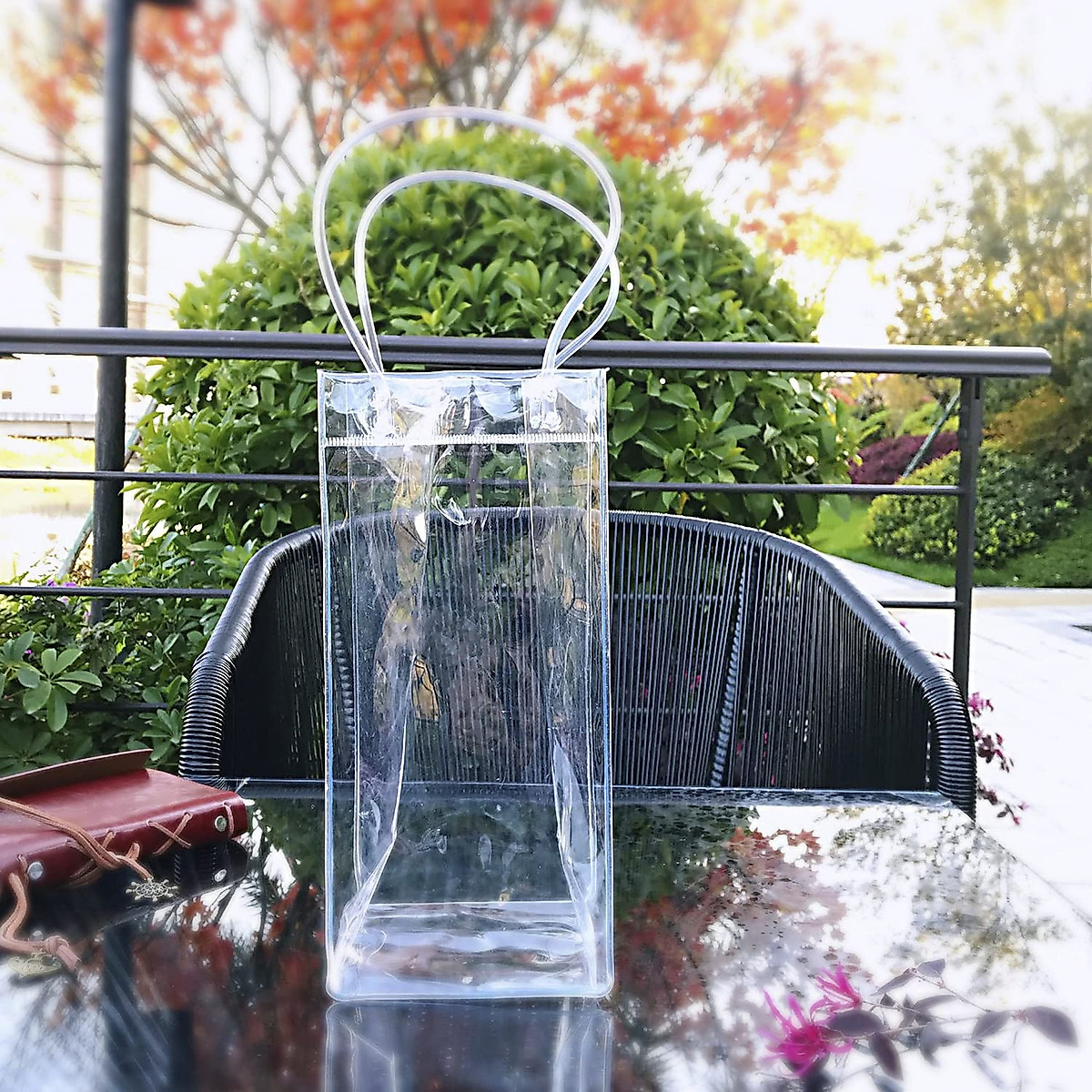 OBPSFY 10 Pieces Ice Wine Bag, Clear Portable Collapsible Wine Cooler Bags with Handle, PVC Wine Pouch Bags for Champagne Cold Beer White Wine Chilled Beverages