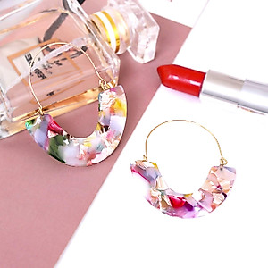 CEALXHENY Acrylic Earrings Tortoise Hoop Earrings Statement Wire Resin Earrings Fan Drop Dangle Earring for Women (D Pink Flower)