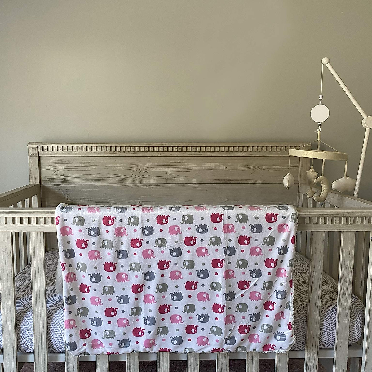 EVERYDAY KIDS Large Ultra Soft Gray and Pink Elephant Minky Baby Blanket for Girls Mink and Sherpa Toddler and Baby Girl Blanket Measures 30 x 40”; Trendy Animal Elephant Baby Nursery Decor