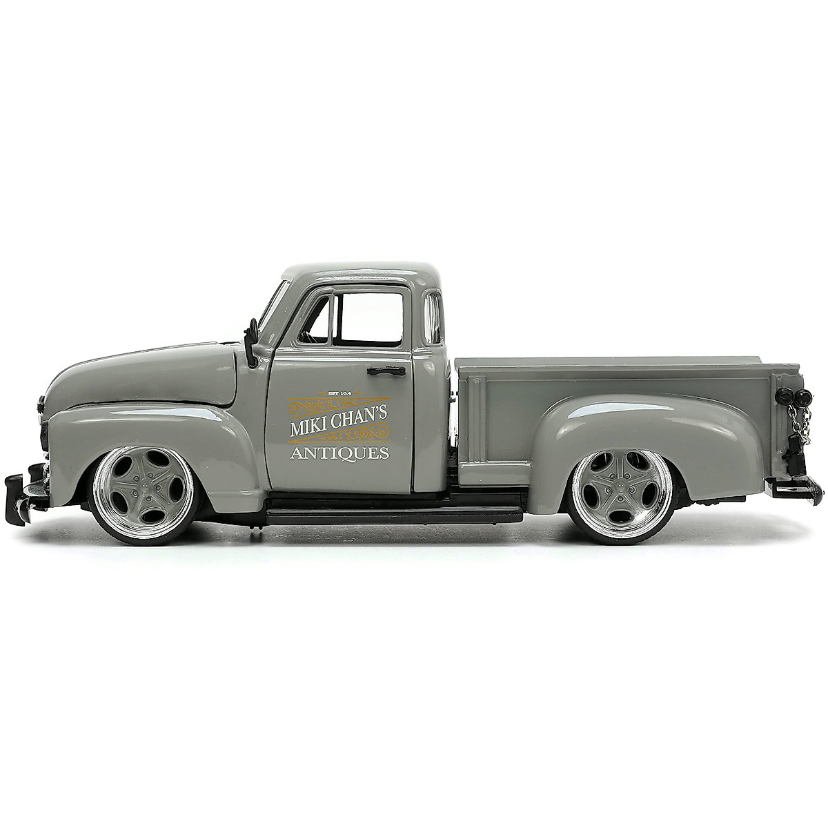 Jada Toys Just Trucks 1:24 1953 Chevy Pickup Die-cast Car Gray with Tire Rack, Toys for Kids and Adults