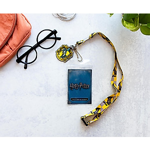 Harry Potter Hufflepuff 22-Inch Lanyard With ID Badge Holder And Logo Charm