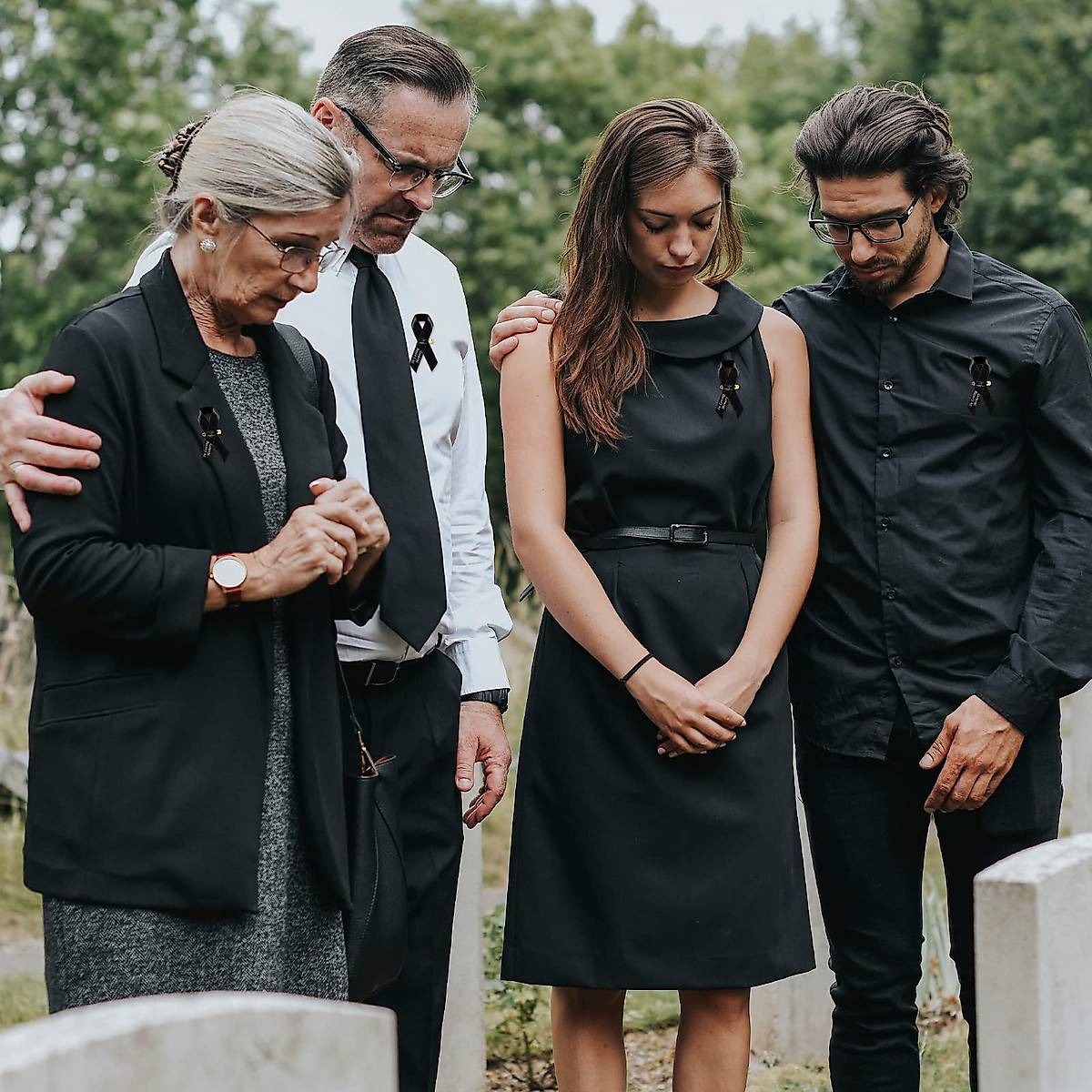 50 Pcs Funeral Ribbons Pins Black Memorial Ribbon in Loving Memory Ribbon Mourning Sympathy Ribbons with Safety Pins for Funeral Event Bereavement Remembrance Service