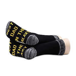 JXGZSO 2 Pairs Dad Gift Dad Sock Best Dad in the Galaxy Socks Dad Birthday Gift Father's Day Gift (Best Dad in the Galaxy)