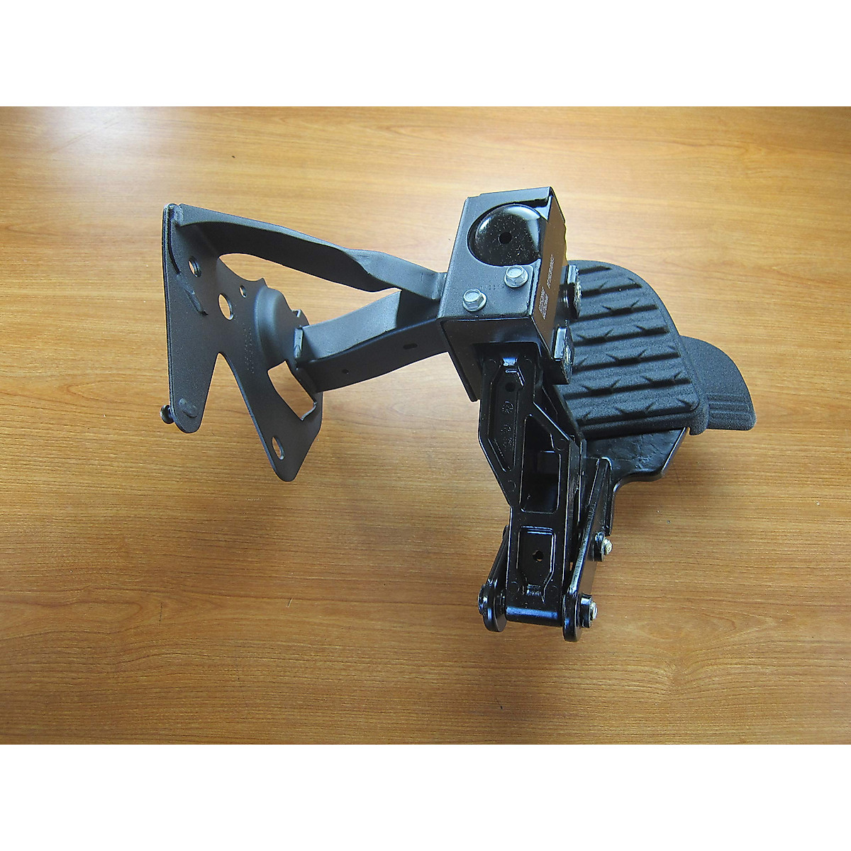 Mopar 2019 Ram 1500 DT (New Body Style) Rear Bed Step for Dual Exhaust Vehicles OEM