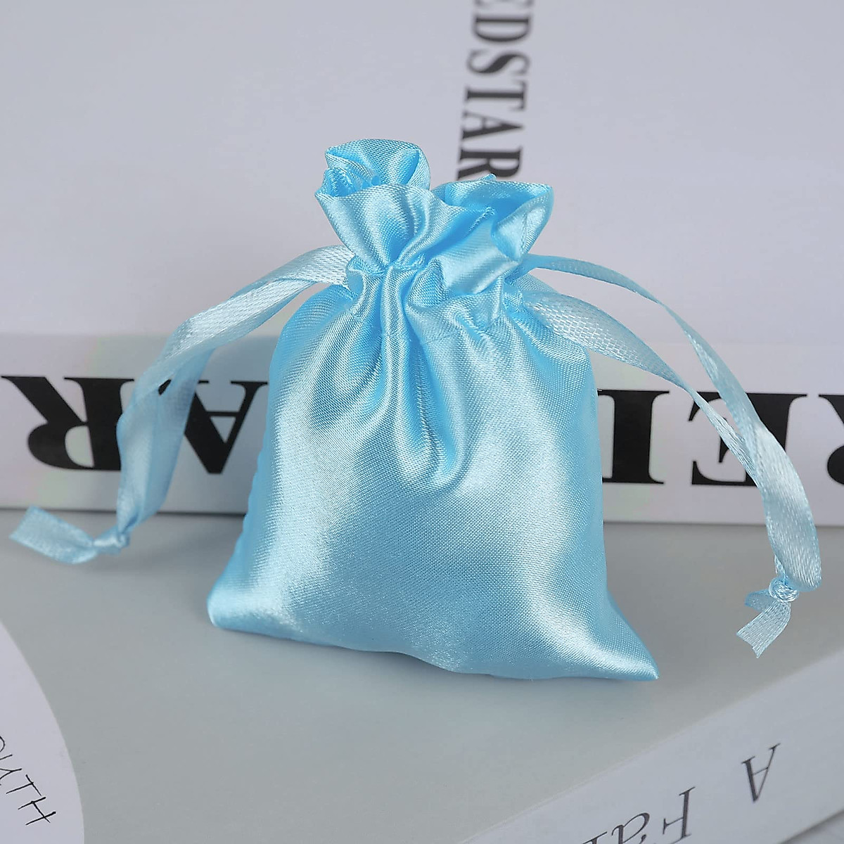 SENNAUX Satin Gift Bag 25PCS/50PCS/100PCS Satin Drawstring Bags Jewelry Bags Smooth Soft Silk Bags Satin Pouches for Baby Shower Wedding Party Favors Festival Christmas Valentine's Day (7x9 Inch (Pack of 25), Blue)