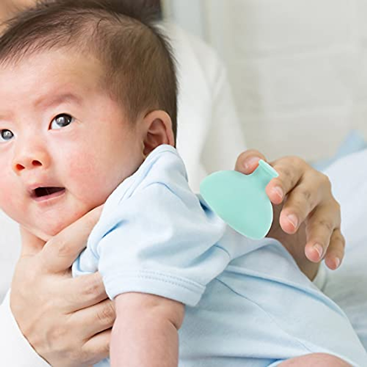 Healifty 2Pcs Silicone Palm Chest Percussion Cup Chest Physical Therapy Cup Pressure Drum Massage Treatment for Expectoration