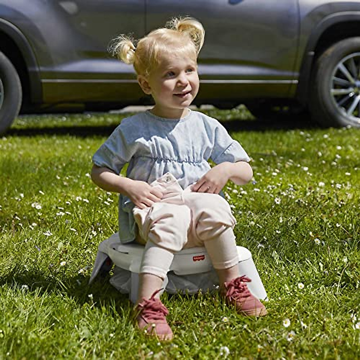 Fisher-Price 2-in-1 Travel Potty – Portable Infant to Toddler Potty Training Toilet and Removable Potty Ring for Travel