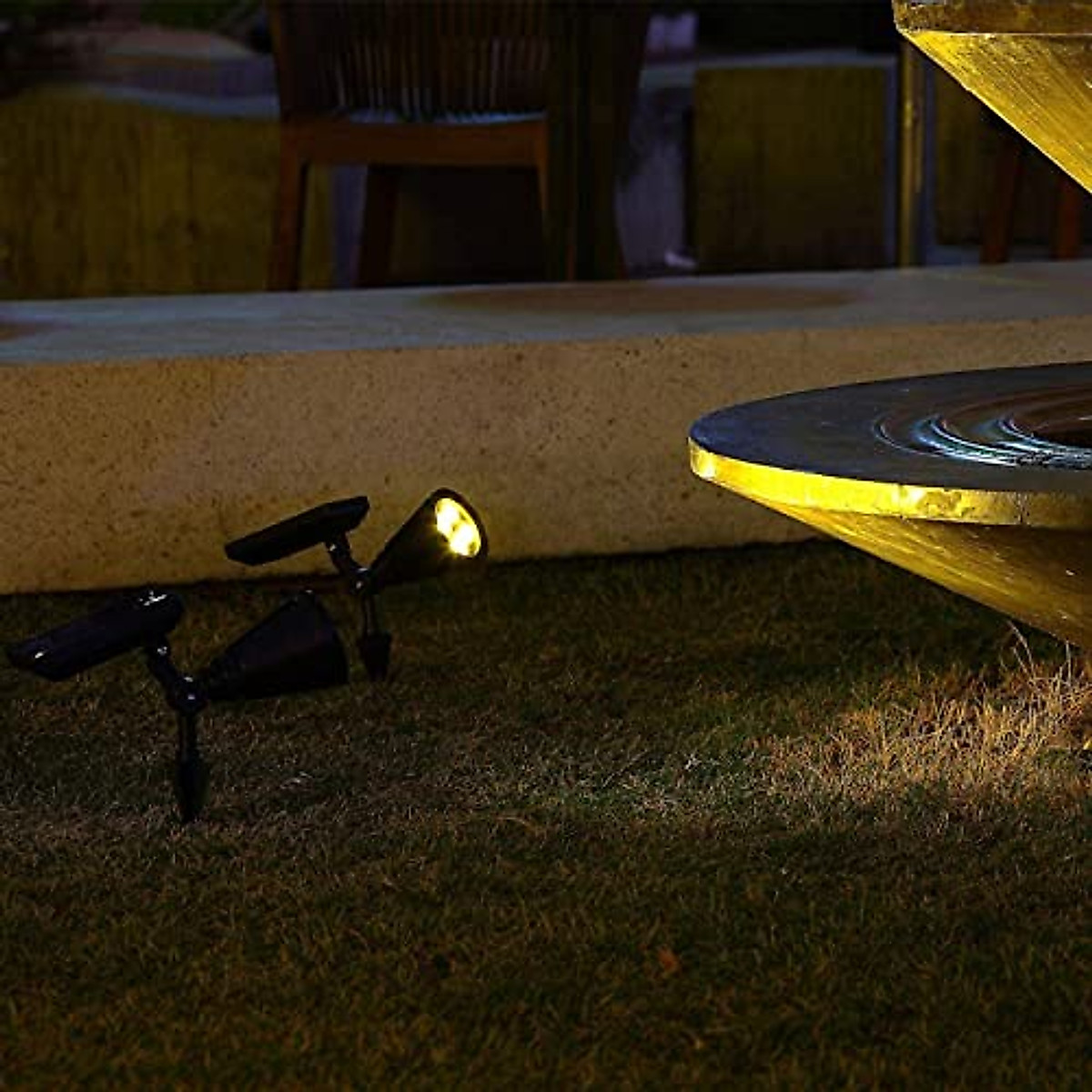 CYGURT Solar spotlights Outdoor Super Bright Waterproof Floor Outlet Lawn lamp Home Outdoor Landscape Garden lamp Garden Tree lamp