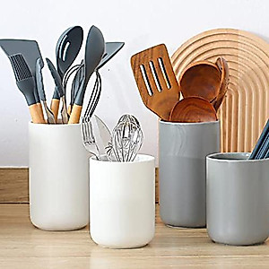 Utensil Holder for Kitchen Counter, Matte Ceramic Kitchen Utensil Holder for Countertop with Non slip Unglazed Base, Cooking Utensils Caddy Organizer Crock for Farmhouse Kitchen Decor(Medium-Black)