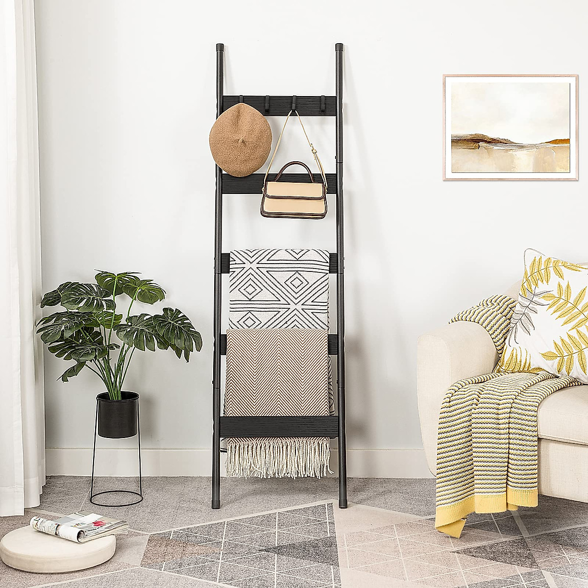 HOOBRO Blanket Ladder, 5-Tier Towel Rack with Hooks, Wall-Leaning Blanket Rack, Decorative Display Ladder Shelf, Scarves, Industrial, Living Room, Bedroom, Black BB52CJ01