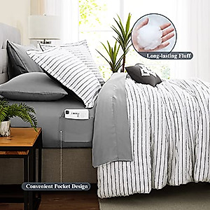 WRENSONGE Boho Queen Jacquard Comforter Set, 8 Pieces Black and White Striped Tufted Comforter Set, Microfiber Cozy Farmhouse Bedding Set with Decor Pillow, Lightweight Breathable for All Seasons