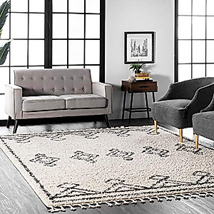 nuLOOM Mackie Moroccan Tasseled Shag Area Rug