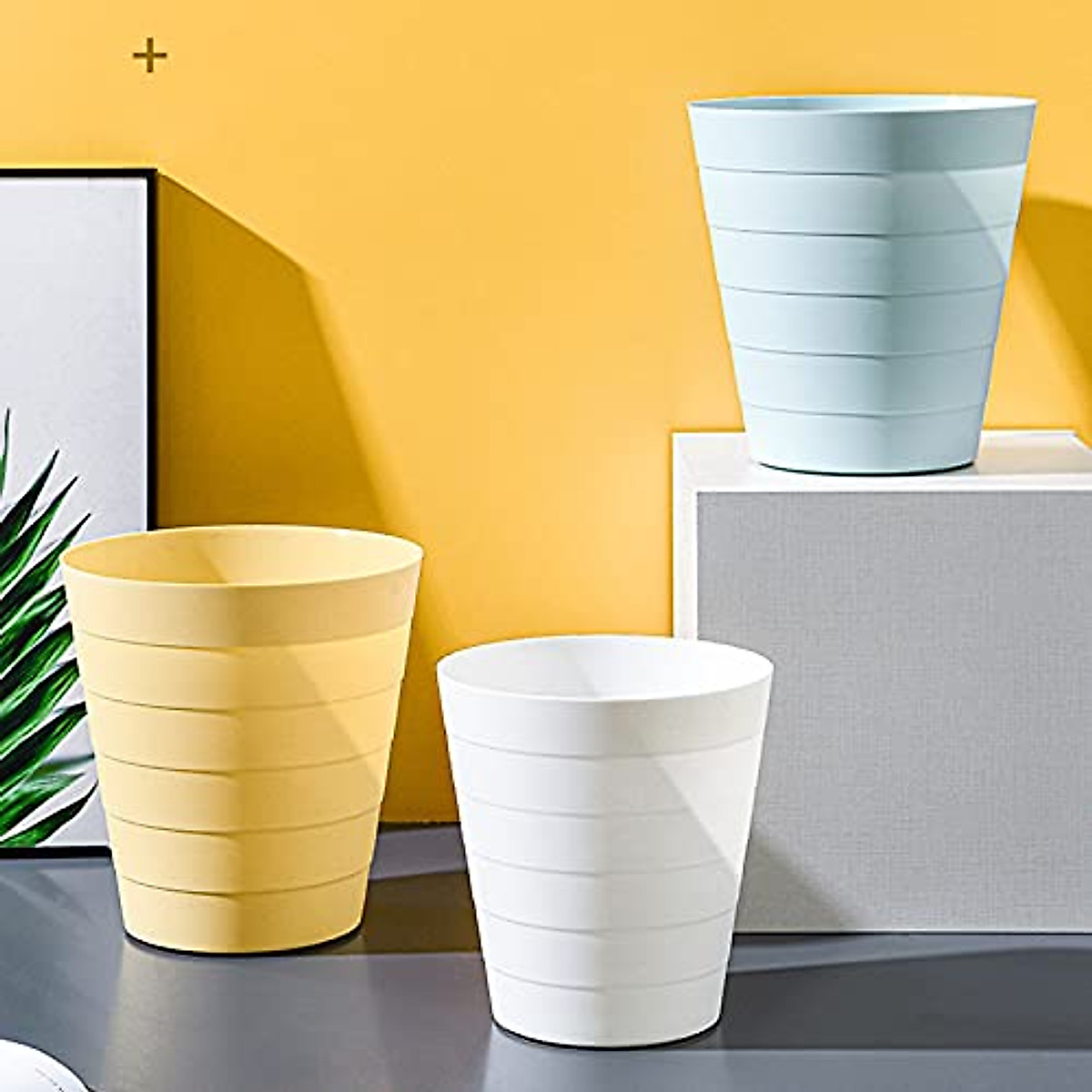 Round Stackable Plastic Large Volume Trash Can, Highly Elastic Wastebasket 9L Garbage Container Anti-Extrusion Tear Resistance Bin (Yellow)