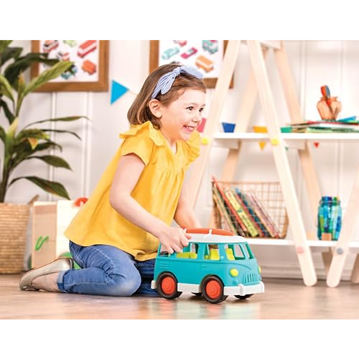 Battat- Wonder Wheels - Blue Toy Camper Van – Toy Rv For Kids, Toddlers – Realistic Details- Recyclable Materials- Camper Van- 1 Year +