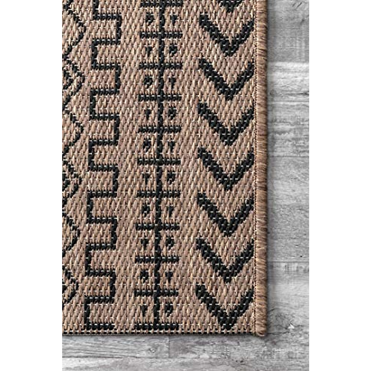 nuLOOM Outdoor Jamie Area Rug, 4' x 6', Brown