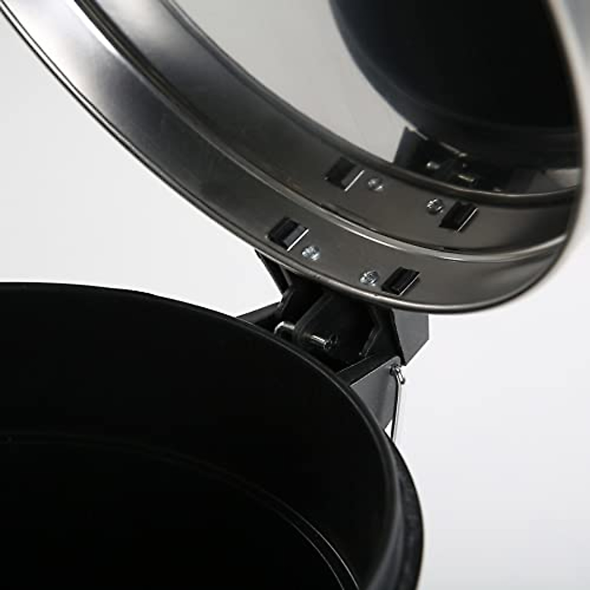 M&T Displays Stainless Steel Step On Garbage Trash Can Silver 5.3 Gallon (20 Liter) Receptacle Plastic Removable Recycle Bin Inner Bucket for Outdoor Commercial Waste Container