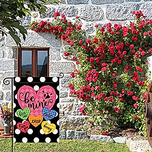 Valentine Garden Flags 28 x 40 Inch Burlap Double Sided House Garden Flag for Outdoor Lawn Yard Holiday Spring Seasonal Flags for Outdoor Decorations, Couple Love Banner Party Decorations House Flag